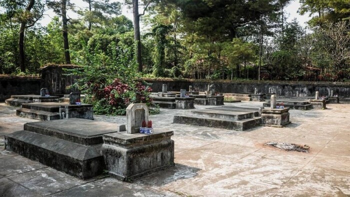 Learn about Life of Eunuchs in the Nguyen Dynasty of Vietnam ...